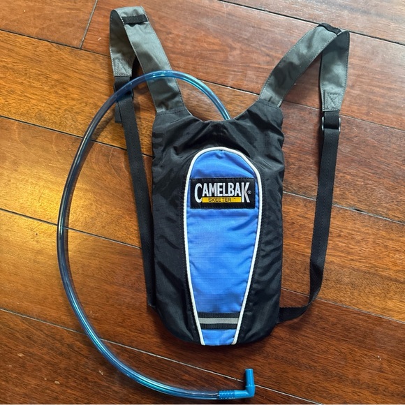 Camelbak | Other | New Blue Camelback Skeeter Hydration Pack Wbladder ...